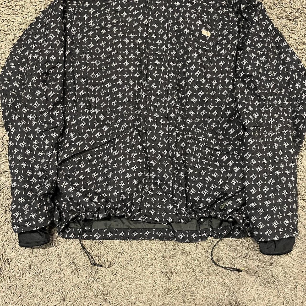 Early 2000s Y2K DC Skate Snowboard Action Sports... - Depop