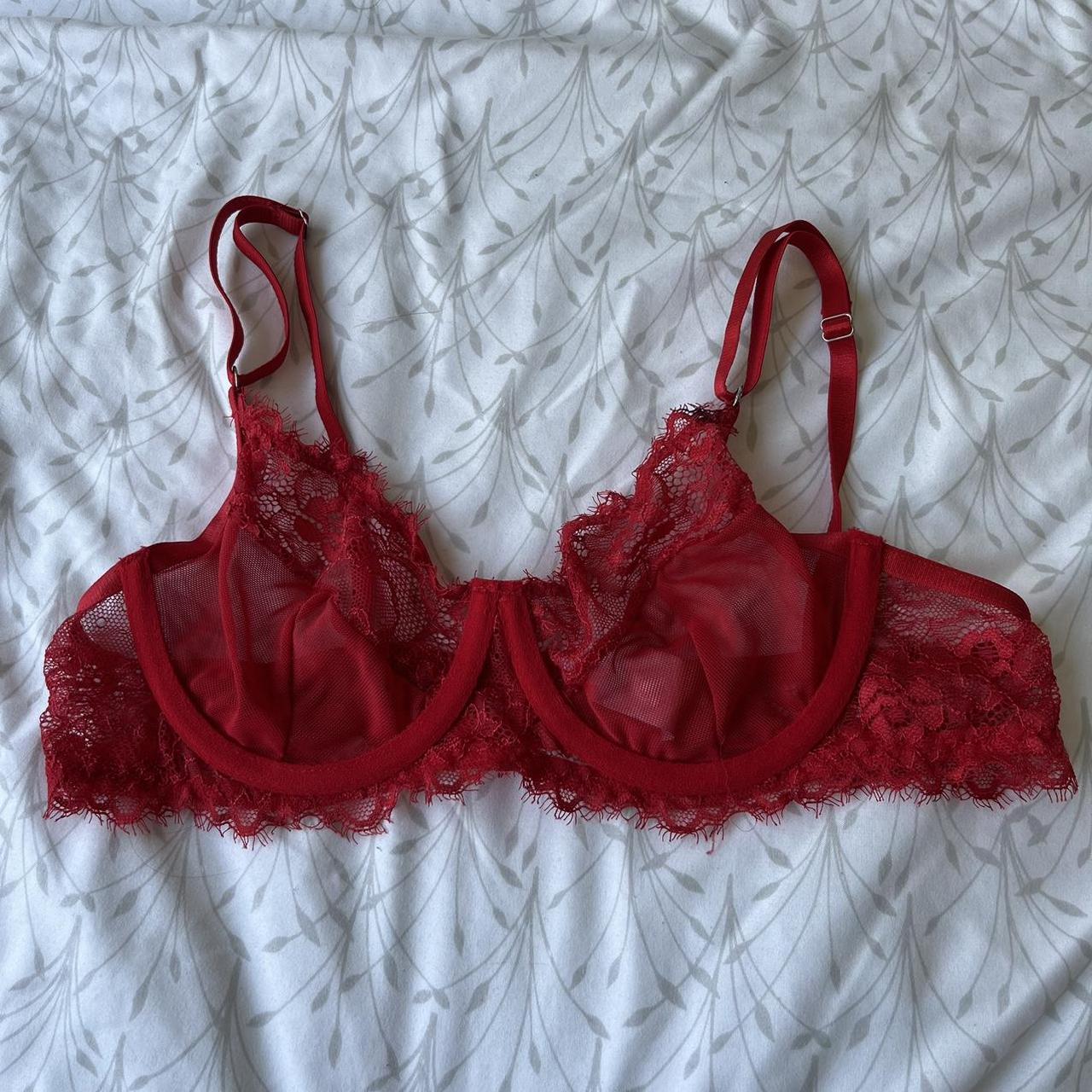 Red lace underwire bra Size Medium Could fit a... - Depop