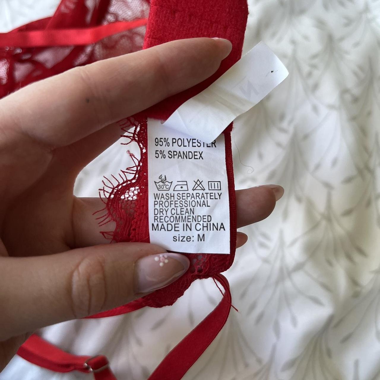 Red lace underwire bra Size Medium Could fit a... - Depop