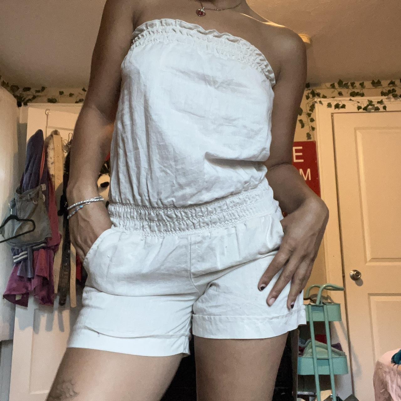 derek heart beige romper super cute for a 2000s... - Depop