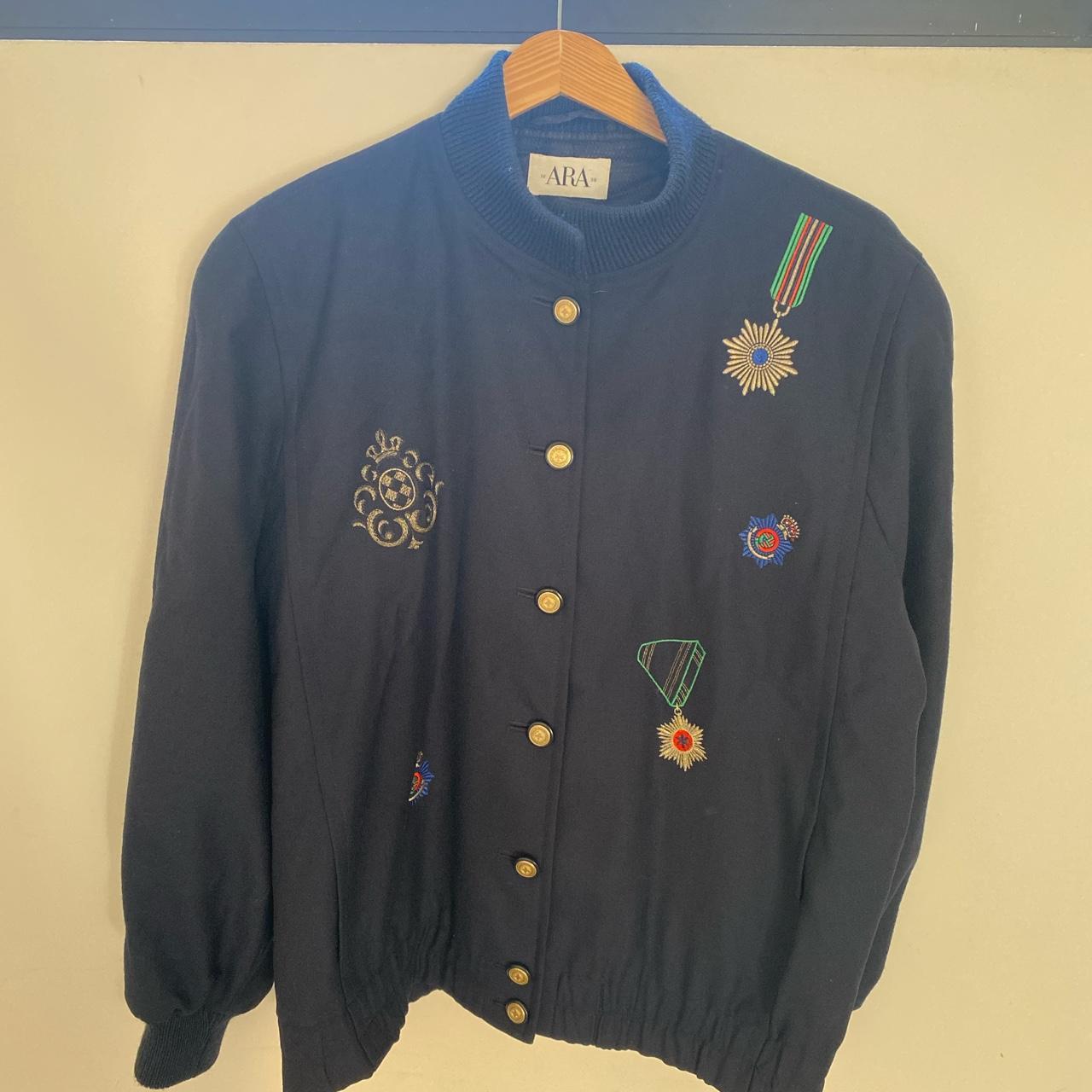 Vintage ARA Army style jacket. Size Small... - Depop