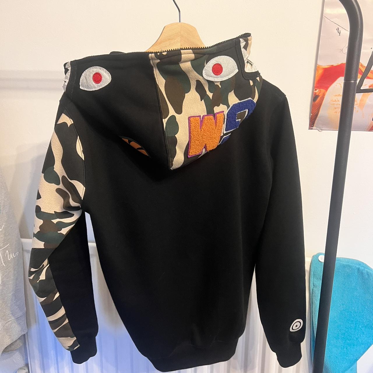 Bape zip up hoodie Size Small Worn a few times -... - Depop