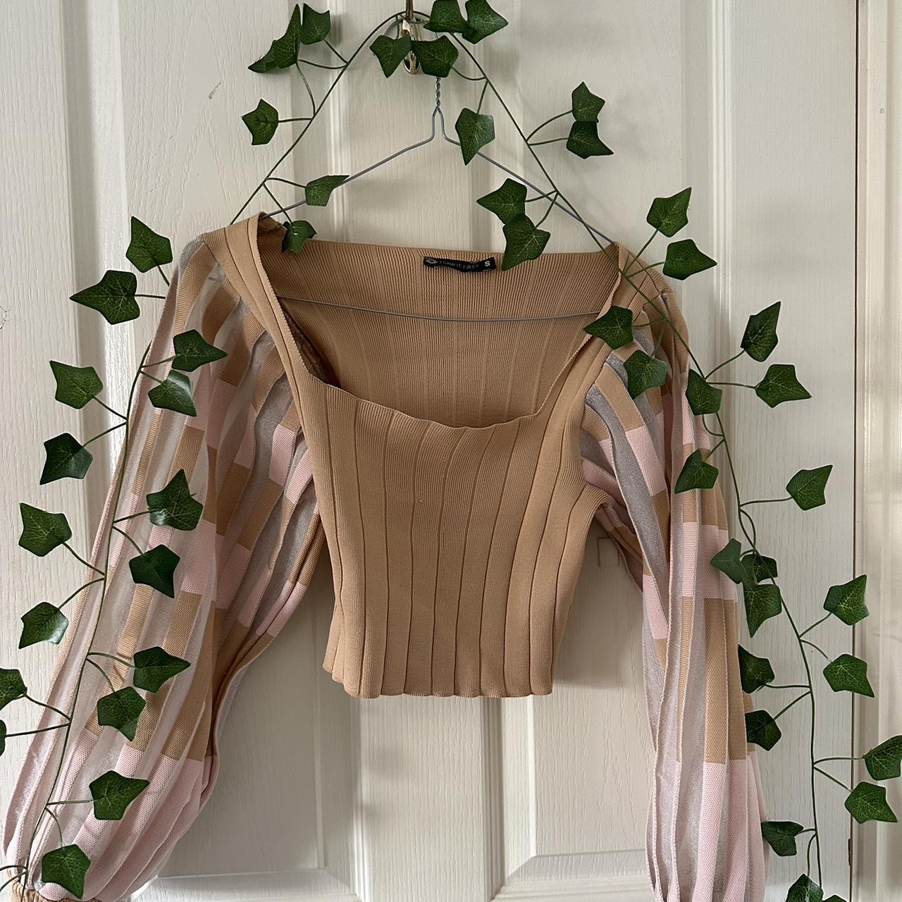 Nice crop top with good stretch to it. Size 8 but... - Depop