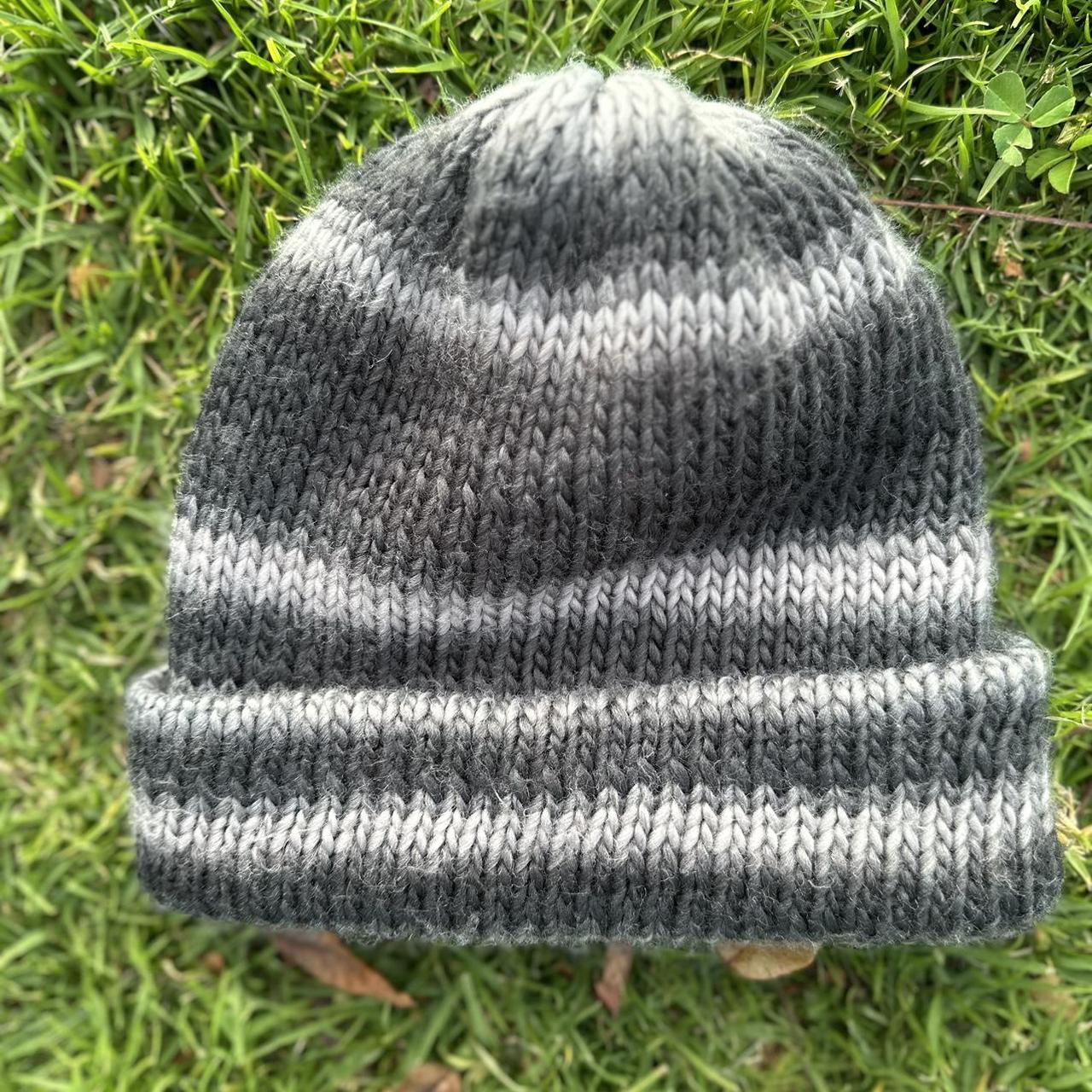 Supreme Knit Beanie Only tried on - Depop