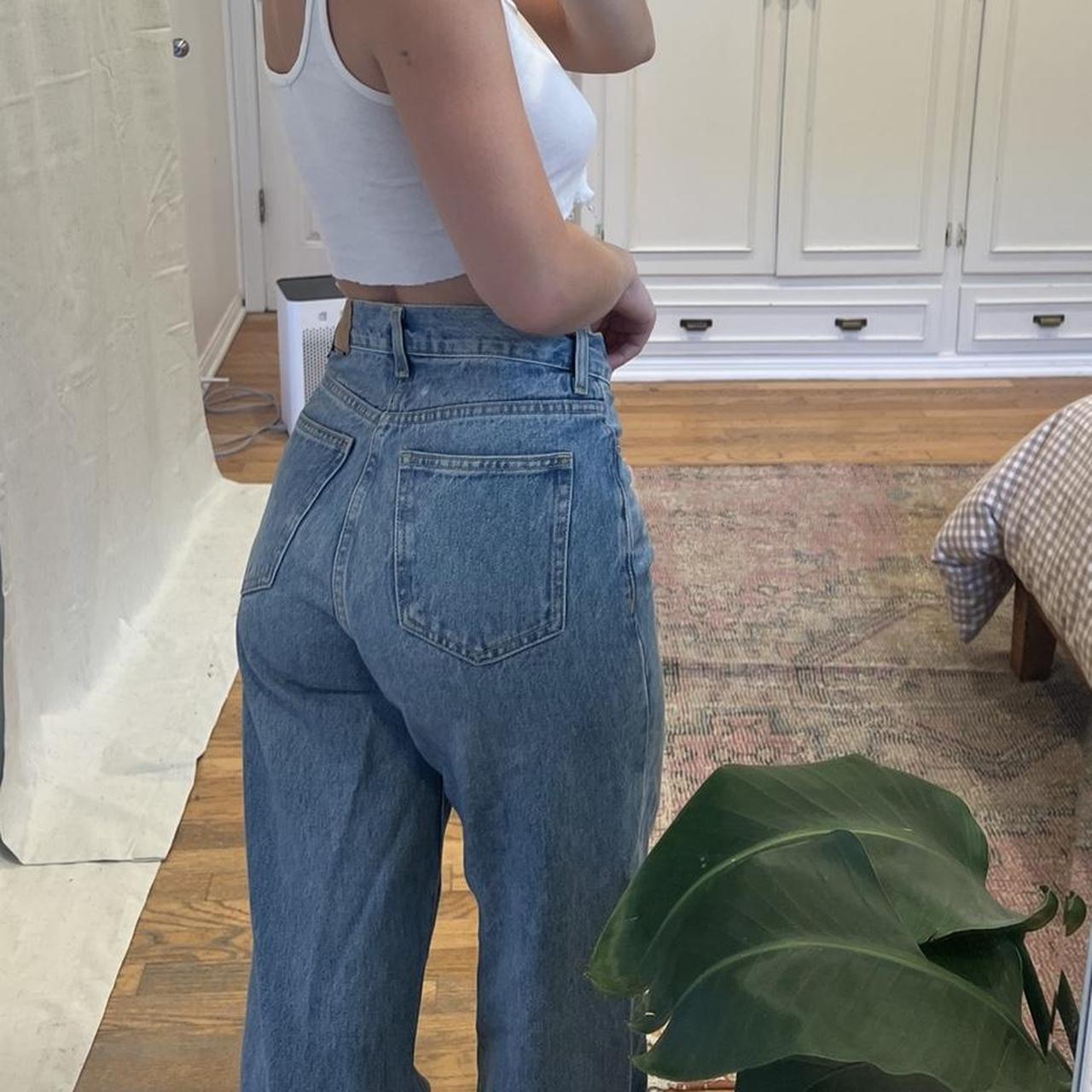 Weekday Rail denim - size W25 L32 - super cute high... - Depop