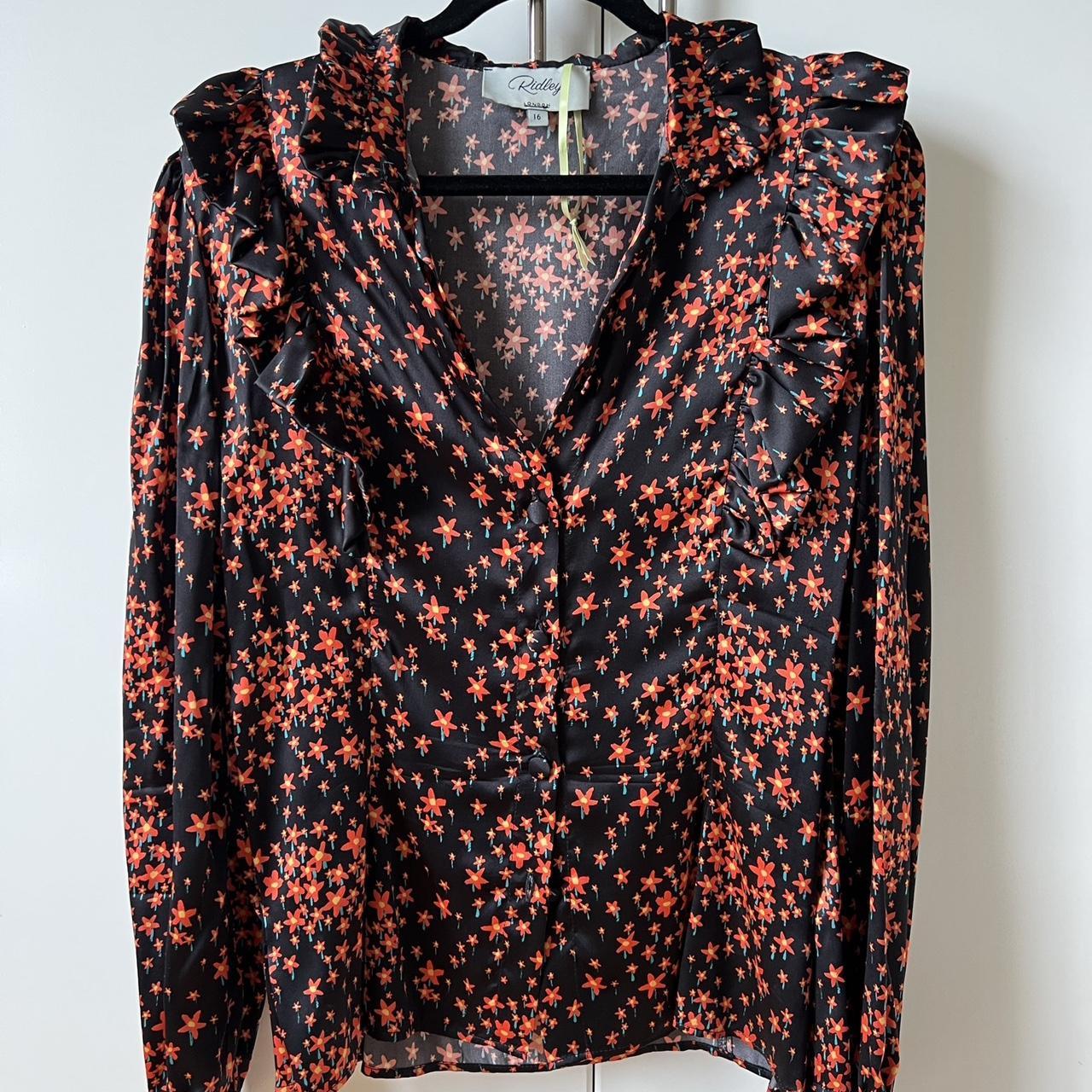 Ridley London red and black floral silk blouse.... - Depop