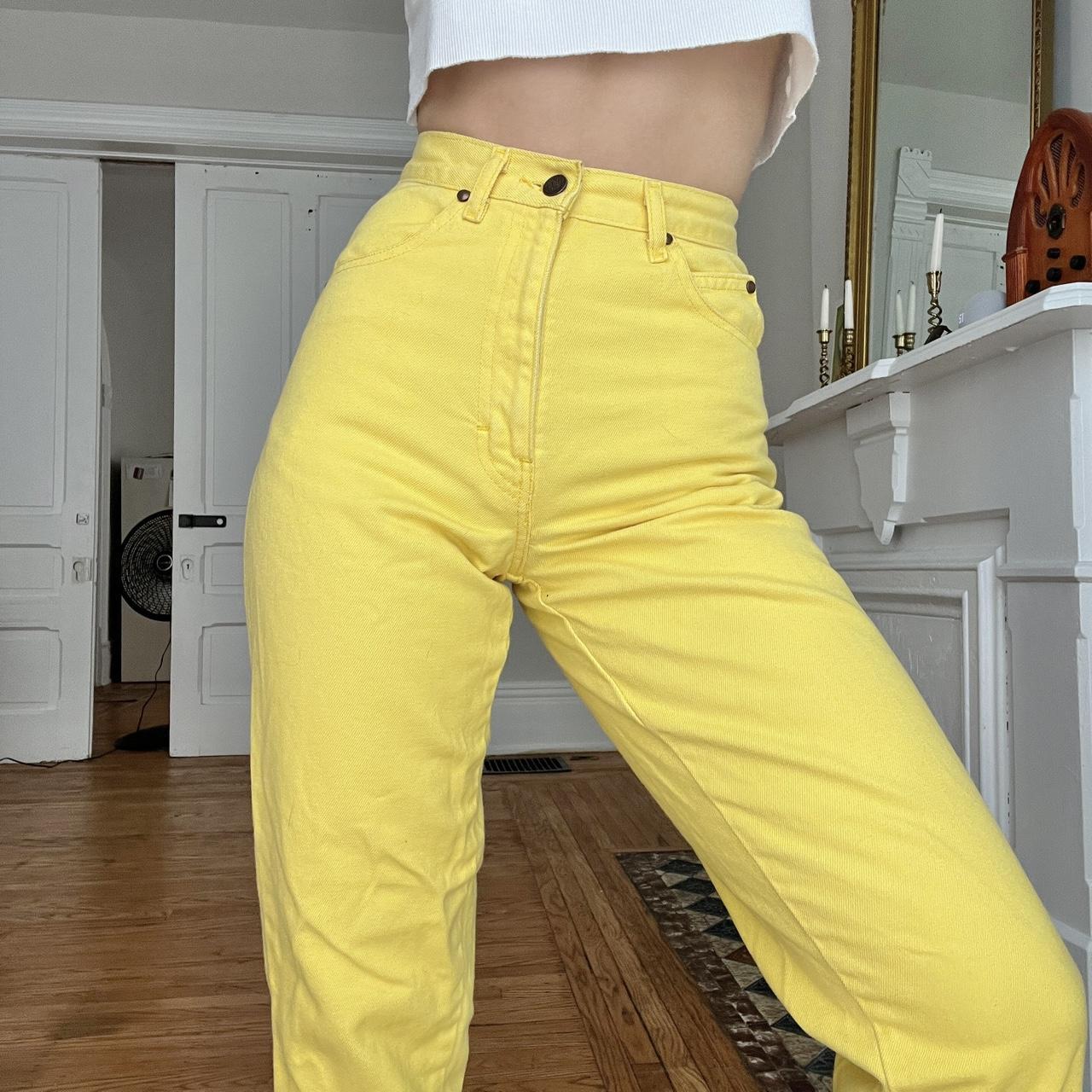 90’s Yellow High Rise Jeans 💌 waist: 24” hips:... - Depop