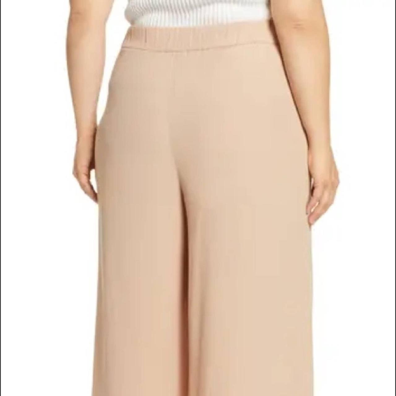 Leith Women's Tan Trousers | Depop