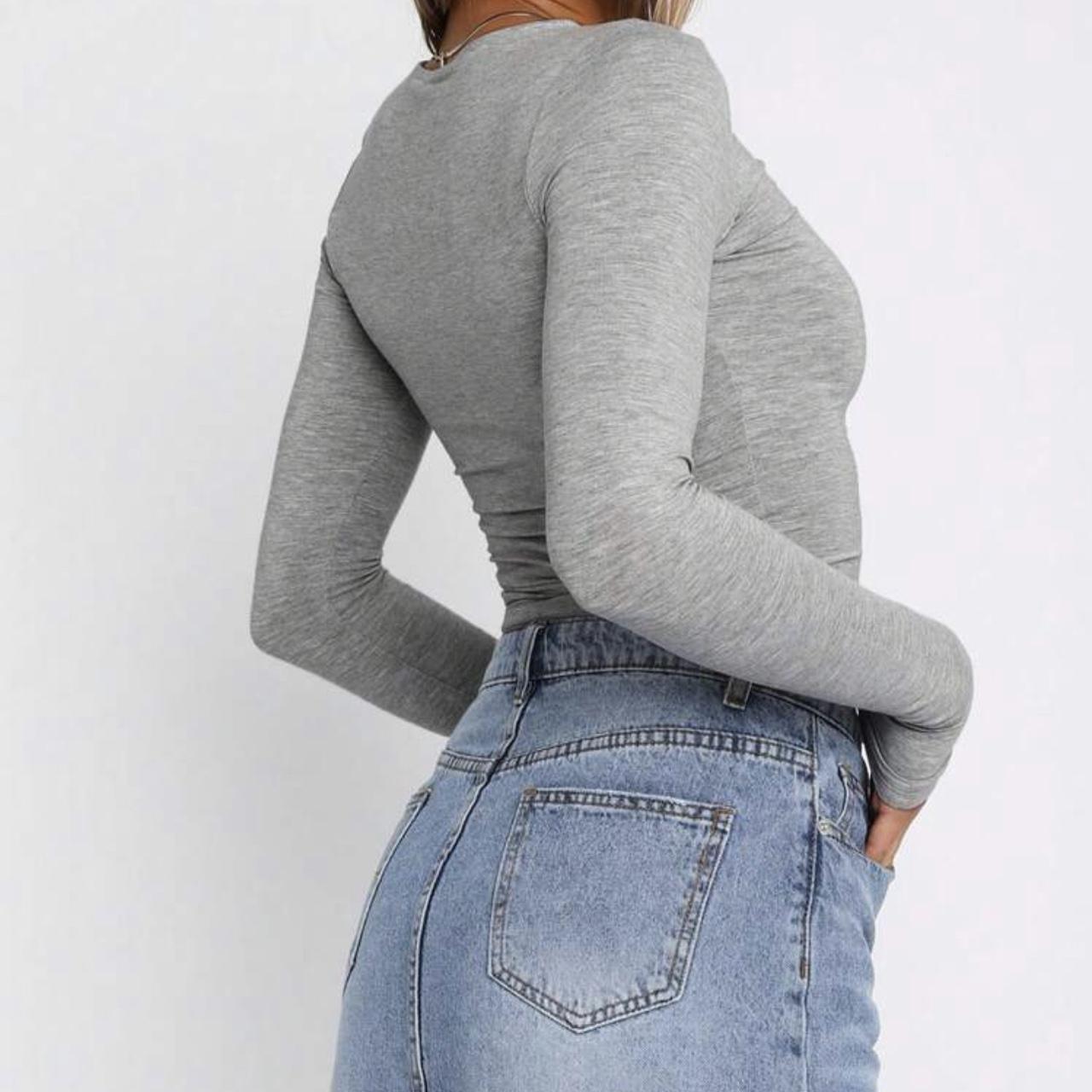 solid light grey crop tee brand new, never been worn... - Depop