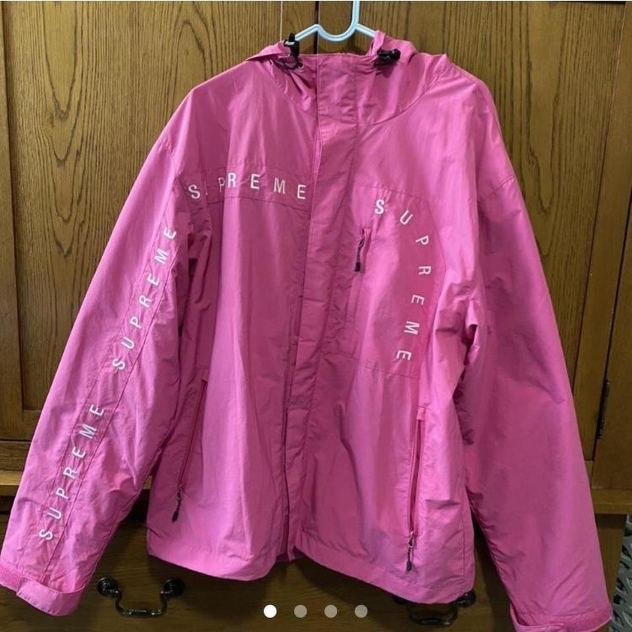 Pink supreme coat , Curve logo rip stop. F/W20 drop.... - Depop