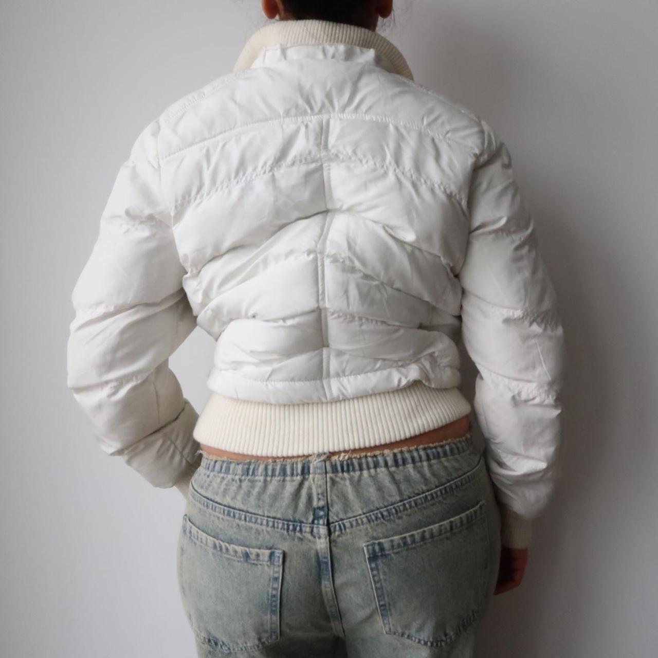 Early 2000’s white puffer jacket. Ribbed waistband... - Depop