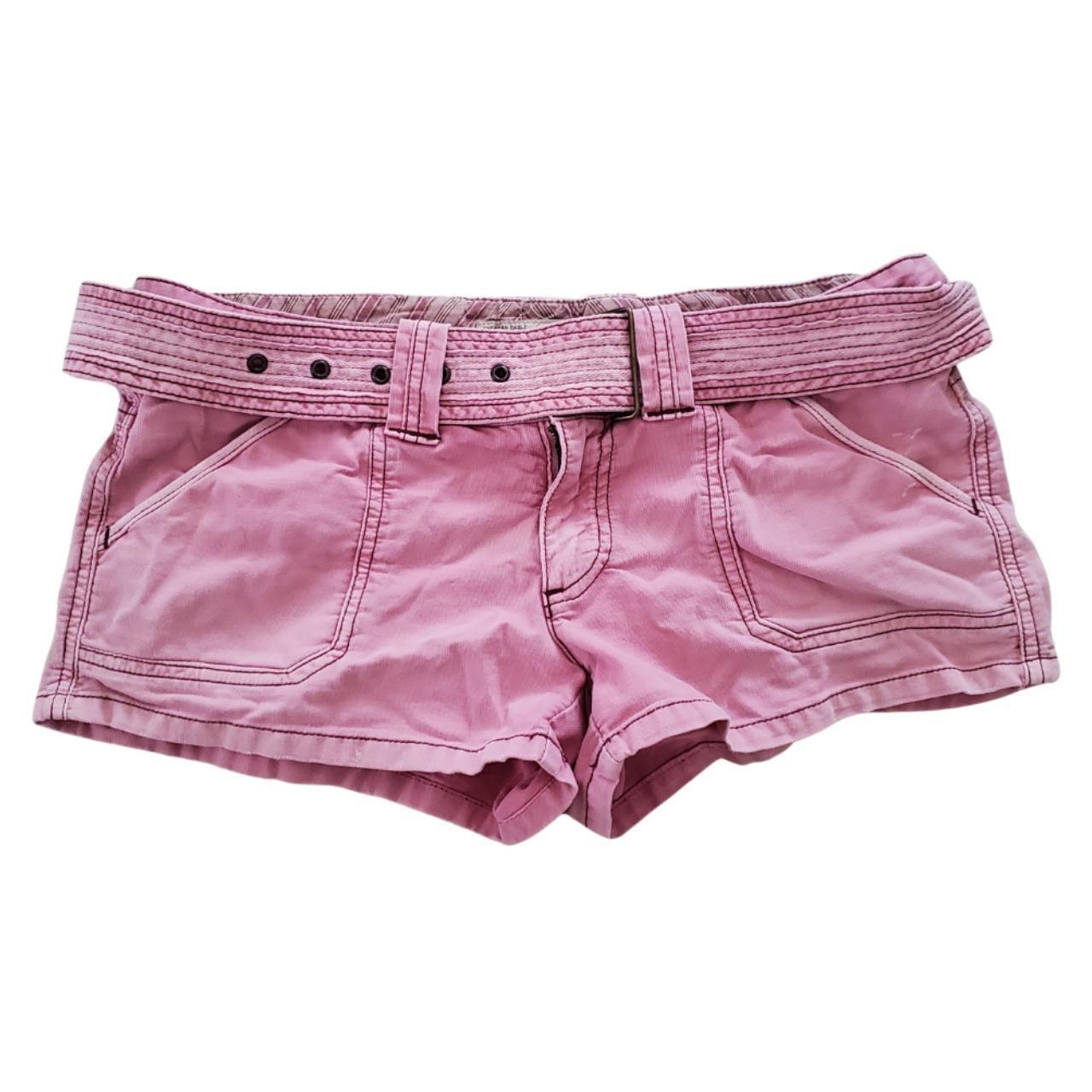 American Eagle pink cargo shorts with matching belt.... - Depop