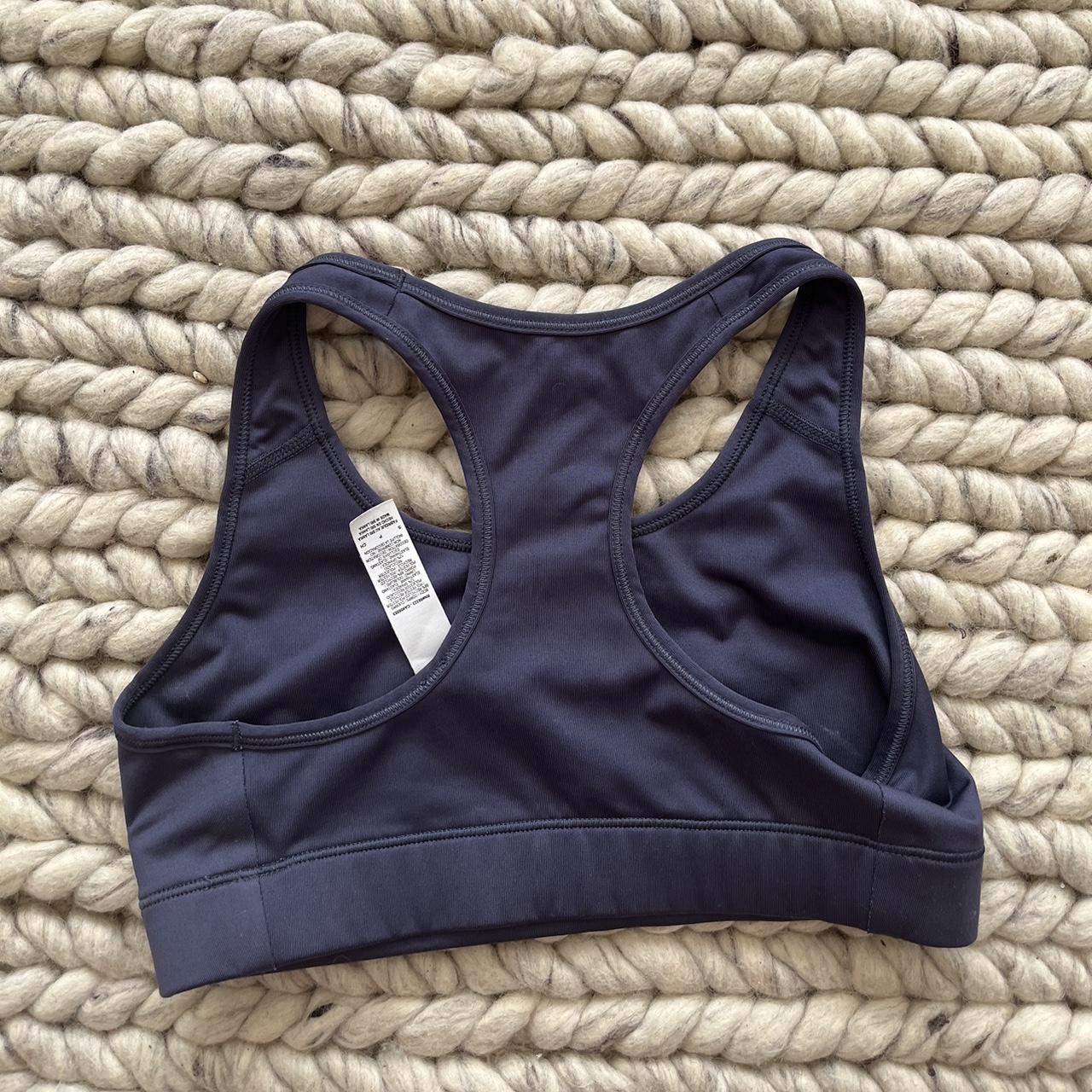 Small nike pro sports bra, size small! No noticeable... - Depop