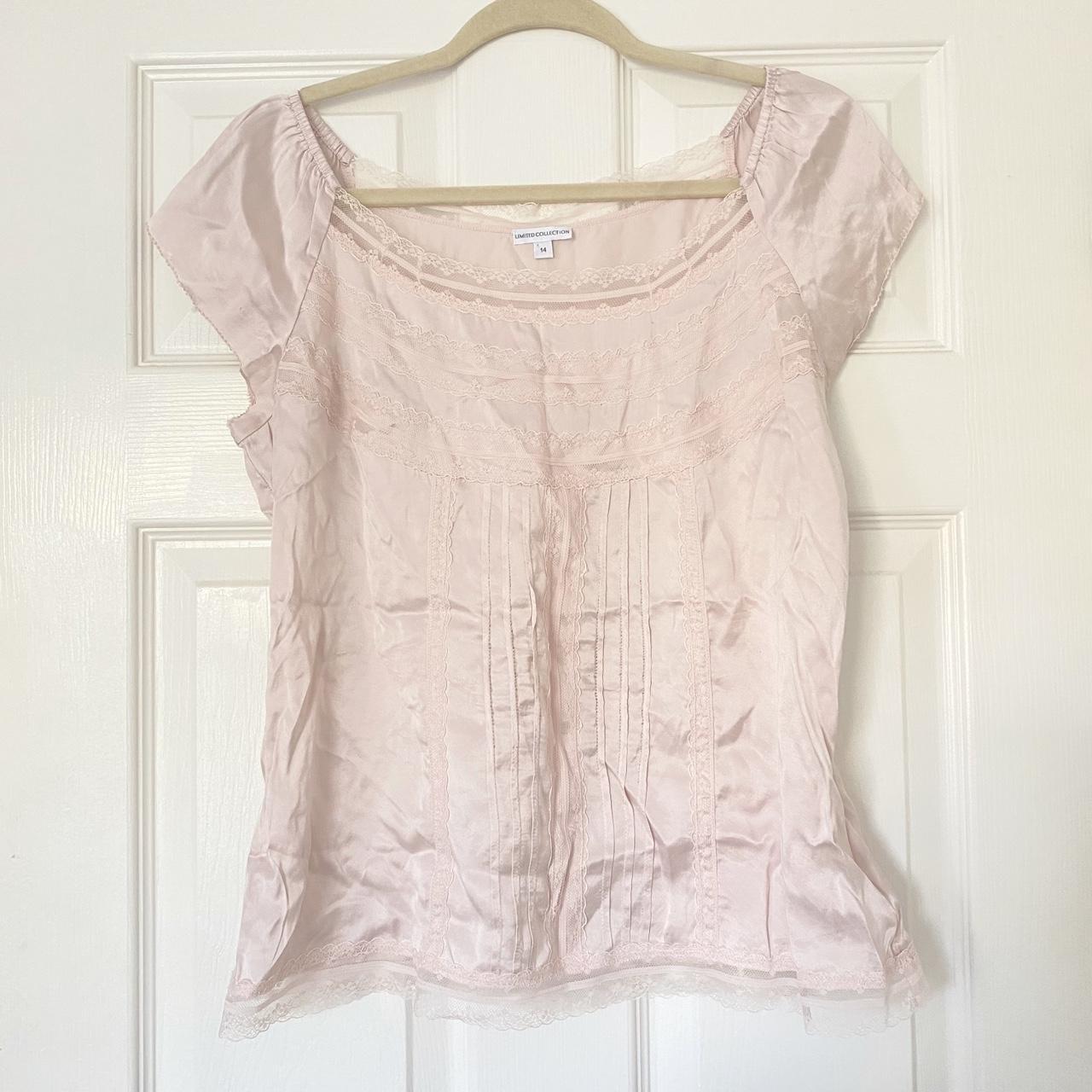 Light pink lace top Coquette dollette - Depop