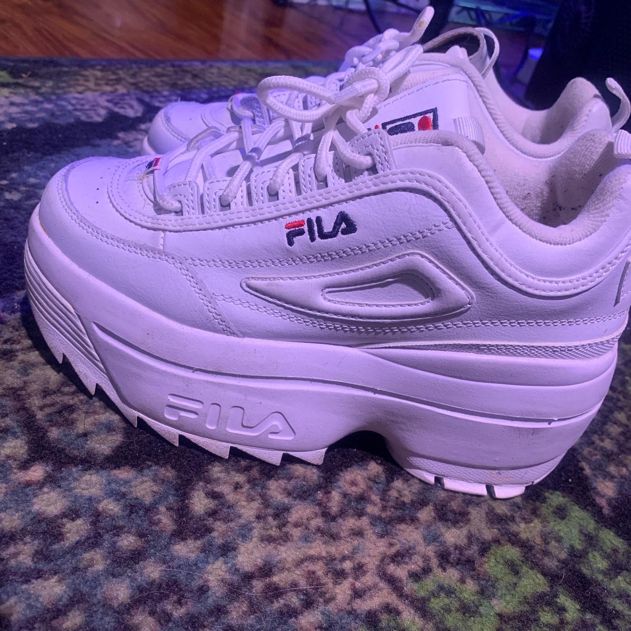 Fila platform sneakers Womens size 8 Fits a 71/2... - Depop