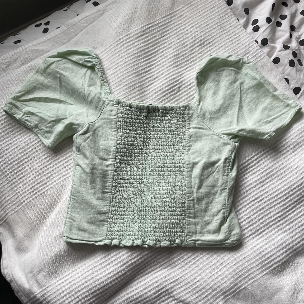 Abercrombie & Fitch place green puff sleeve crop... - Depop