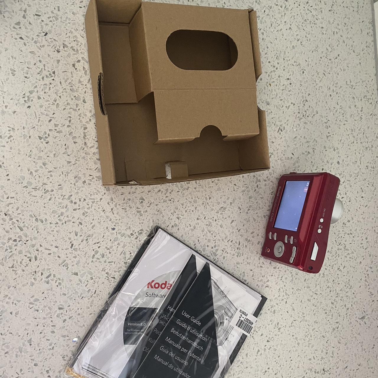 Red Kodak digital camera Turns on but screen is... - Depop