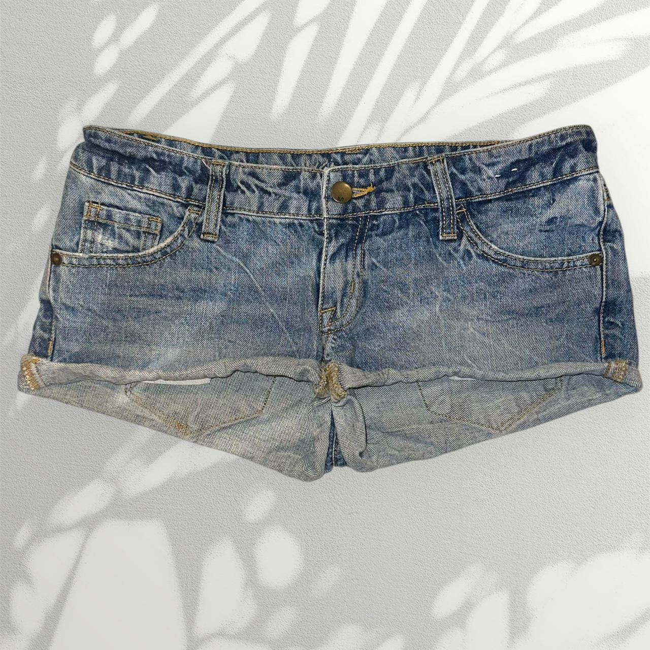 Y2K Low-rise denim shorts small Excellent vintage... | Depop