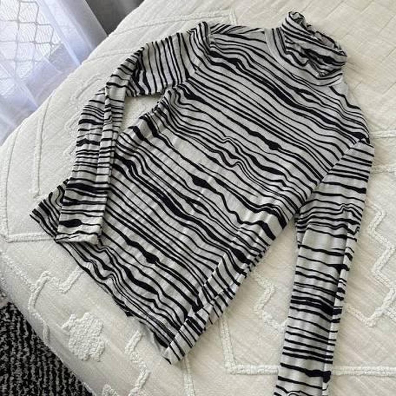 Gorman zebra stripe long sleeve size small Worn but... - Depop