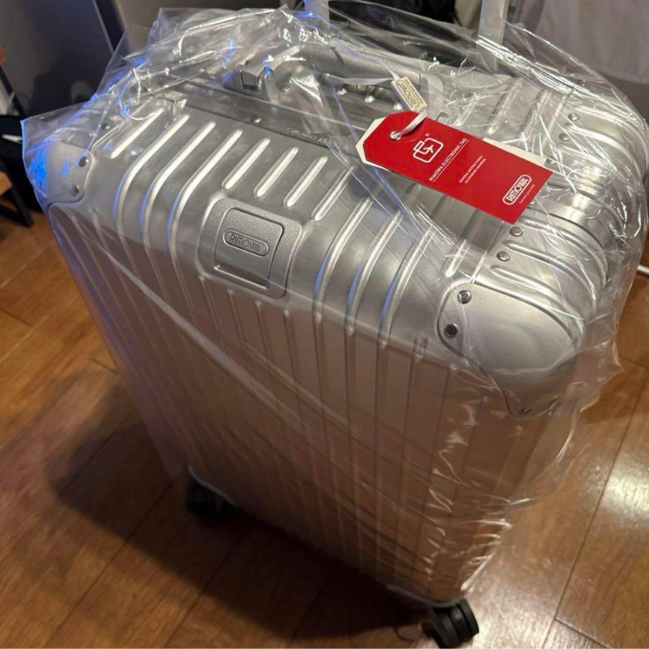 Rimowa topas e-tag 63 (silver) This is the RIMOWA... | Depop
