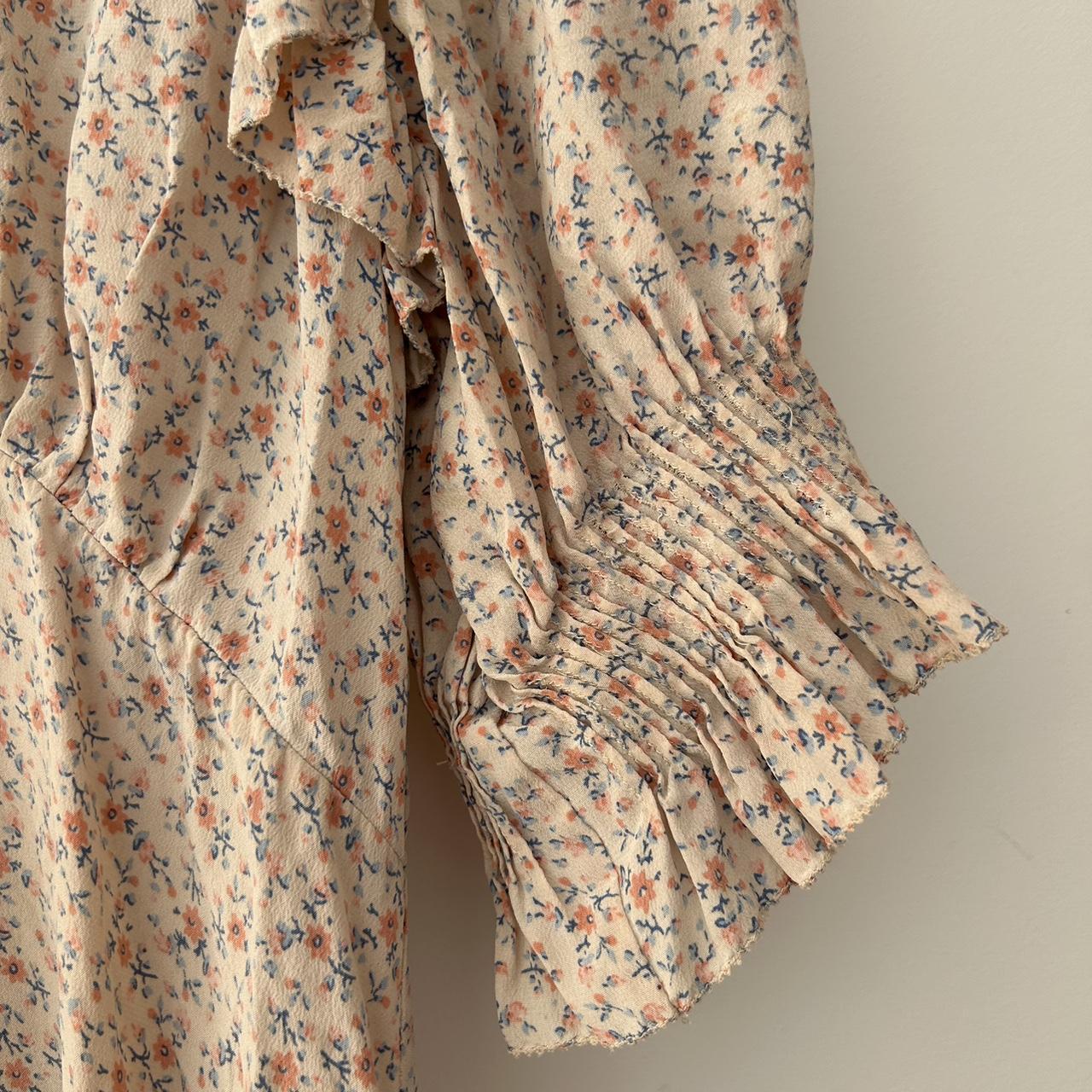 Beautiful silk doen dress. Size xs. Fits me as a 6. - Depop