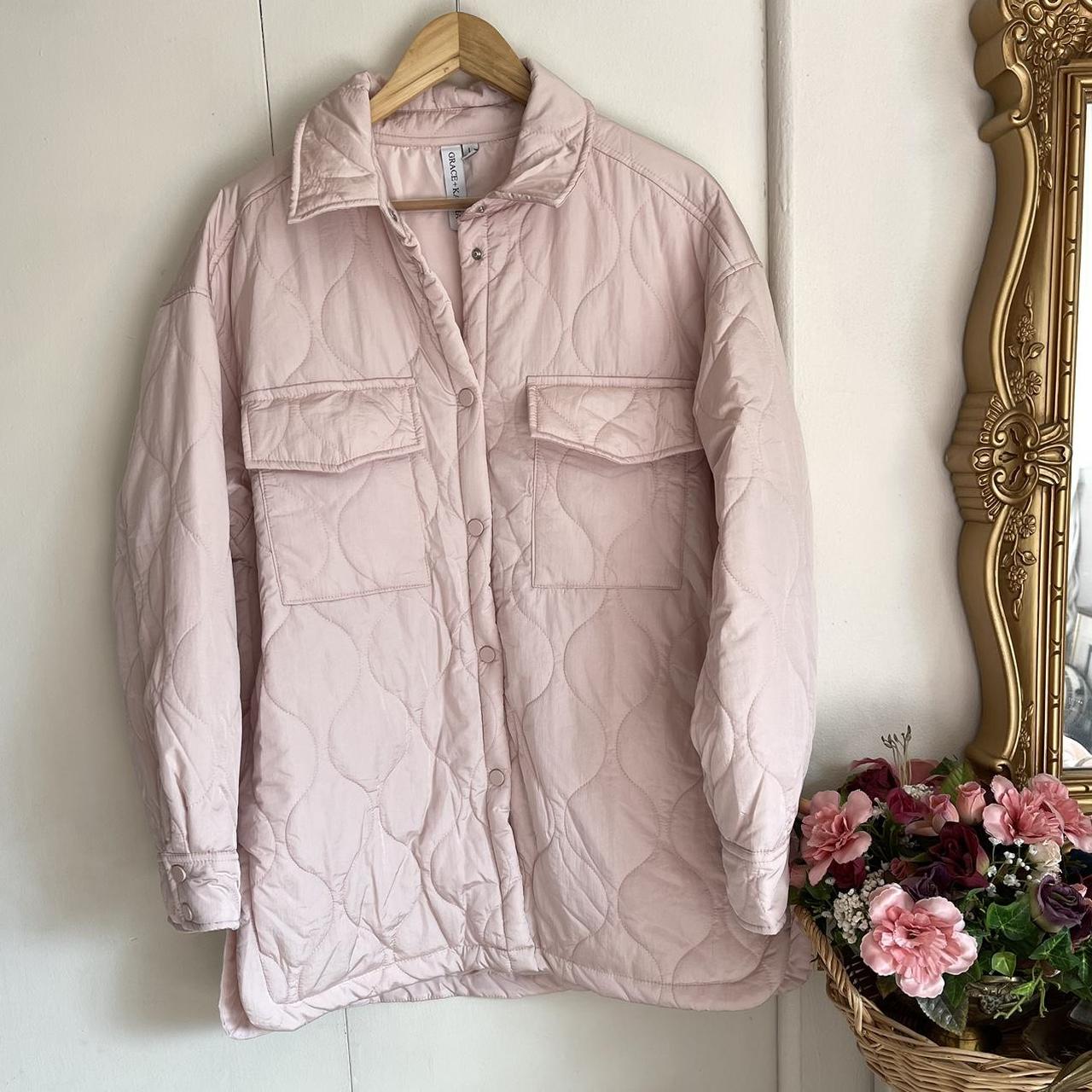 Light pink quilted coat, snap buttons, in great... - Depop
