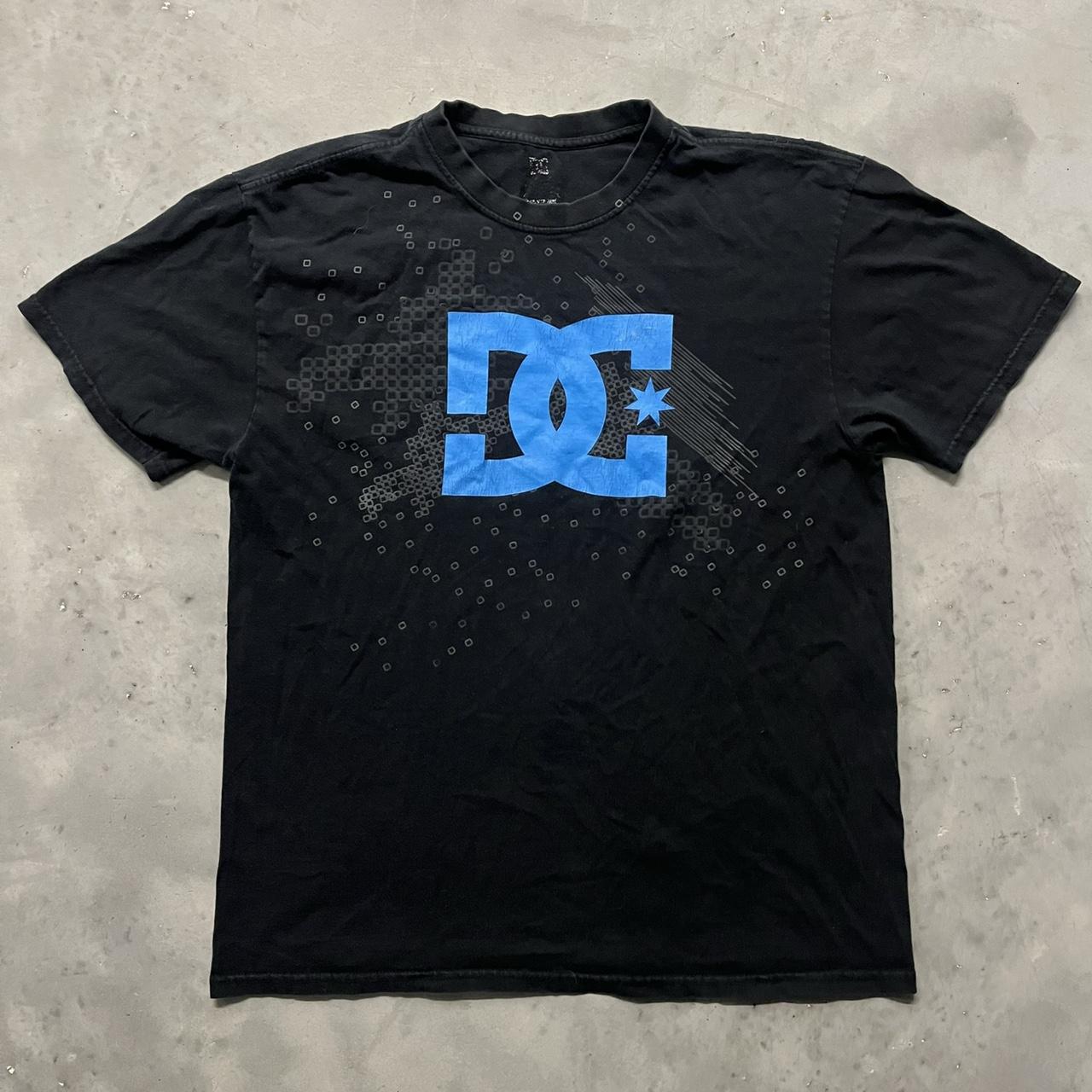 Vintage Y2K/2000s Grunge DC Shoes Skater Graphic... - Depop