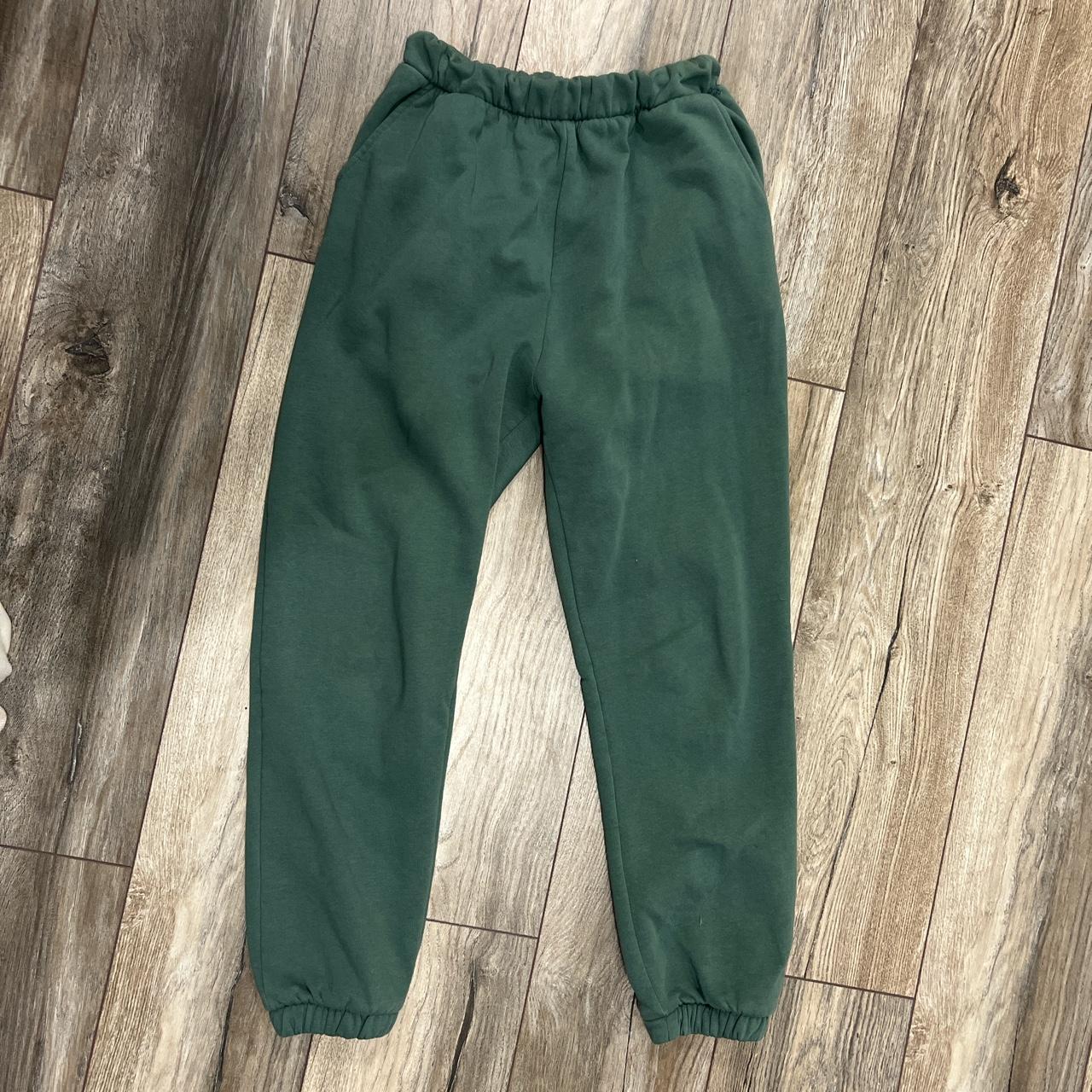 Zara Women's Green and Khaki Joggers-tracksuits | Depop