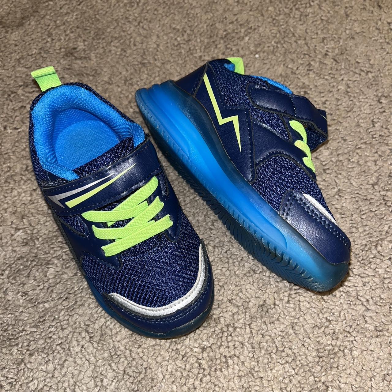 Toddler 7C Light up Shoes •They light up when they... - Depop