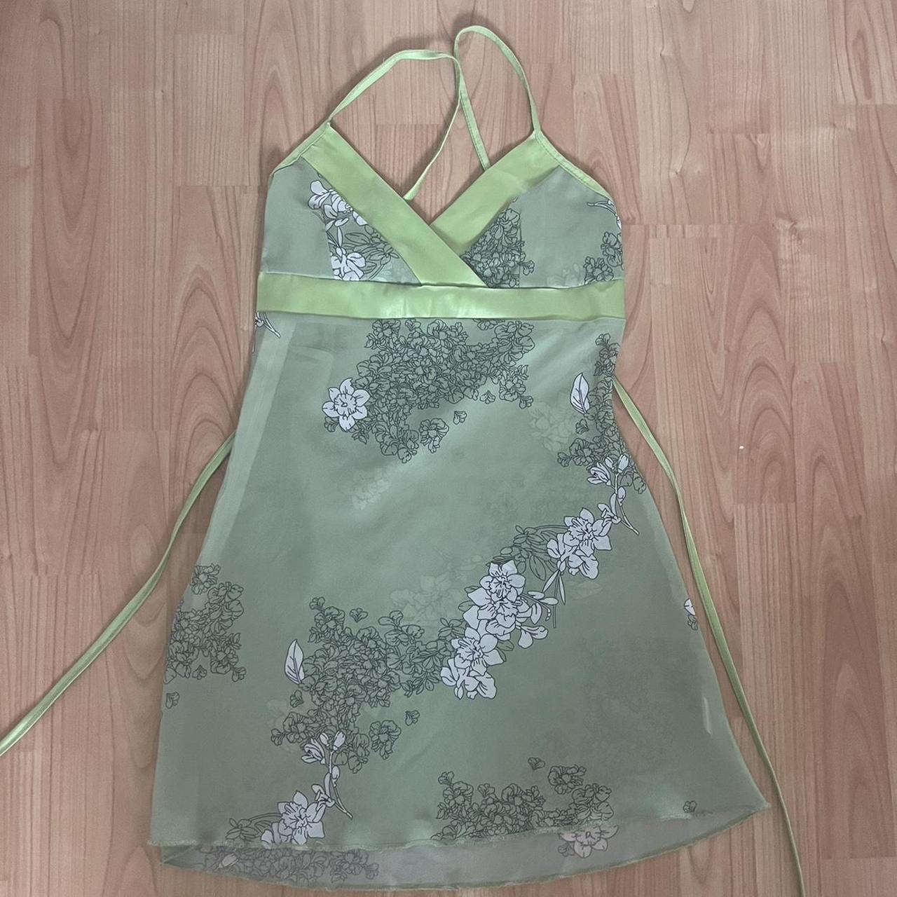 Vintage Floral Strap Top Super flattering Worn but... - Depop