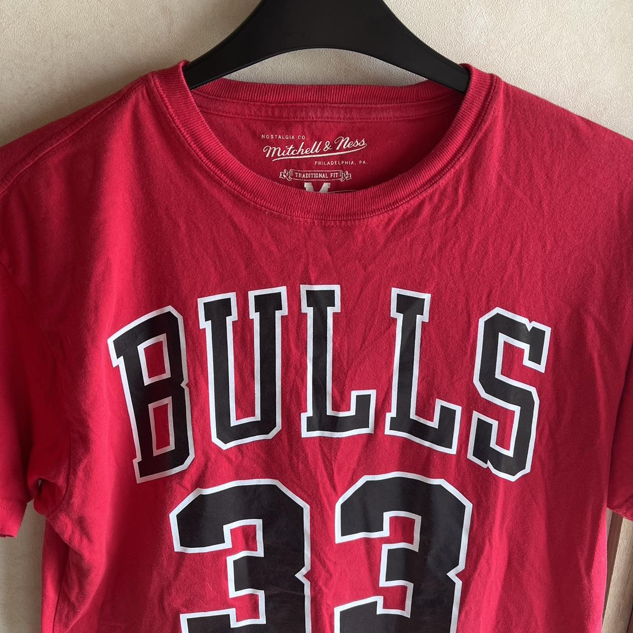 Chicago bulls Mitchell & Ness red tshirt Pippen #33... - Depop