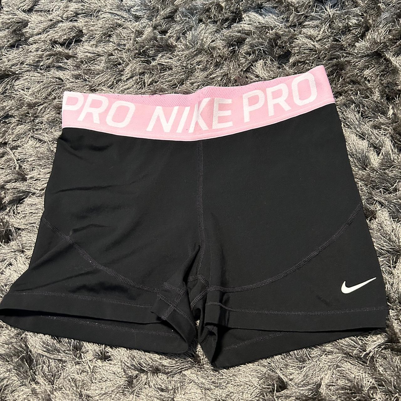 Super cute and comfy Nike pro shorts Size L but... - Depop