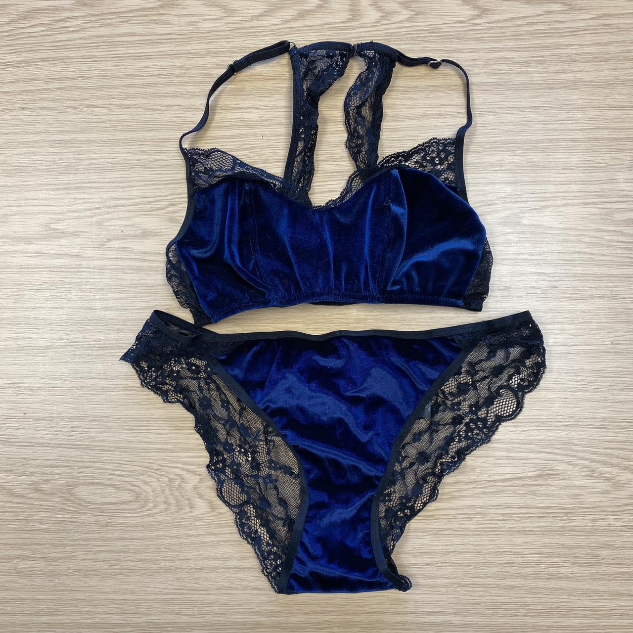 Primark Women's Blue and Navy Bra | Depop