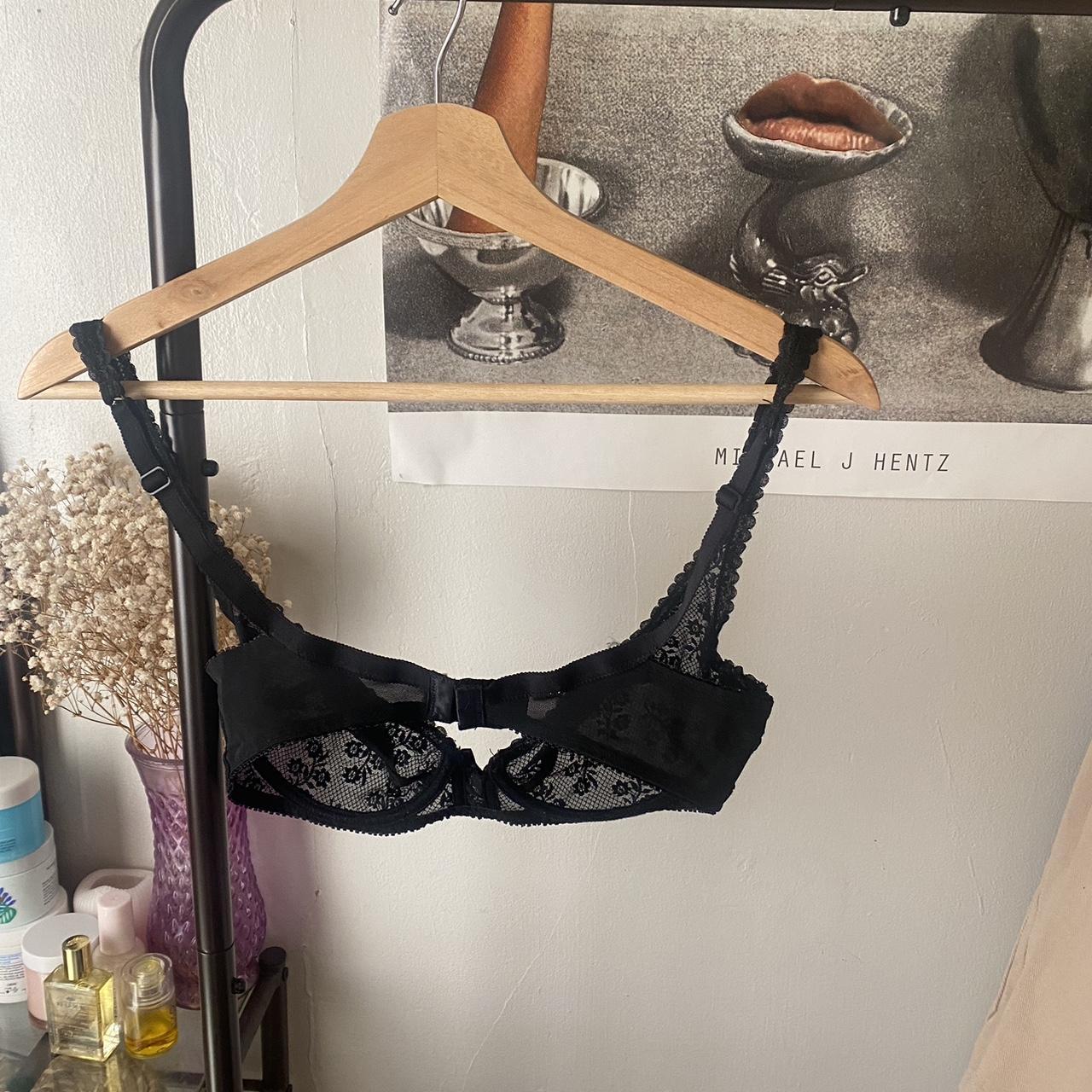 Vintage Black Lacy Bra In Beautiful Condition Very Depop