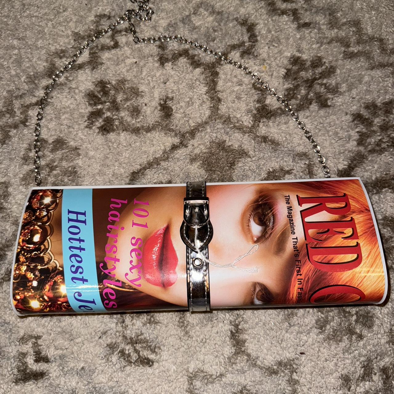 Fun vintage magazine purse - Depop