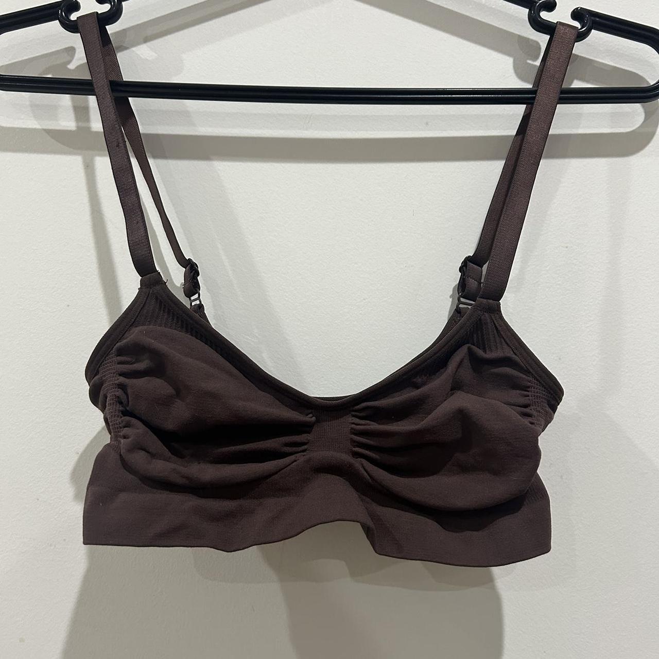 Skims Shapewear Bra Small make/tight fit - Depop