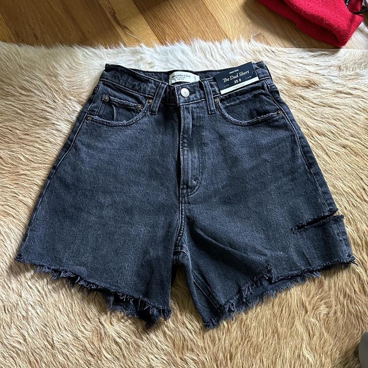 NWT Abercrombie high rise dad short. Black, 25 0 - Depop