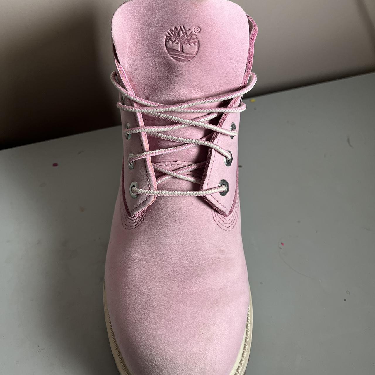 Pink timberlands, size 3 in kids or a women’s 5.... - Depop