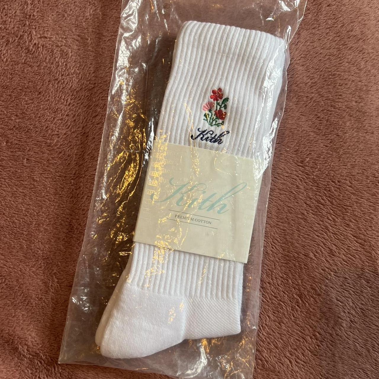 Kith Floral Socks White One Size Never opened-never... - Depop