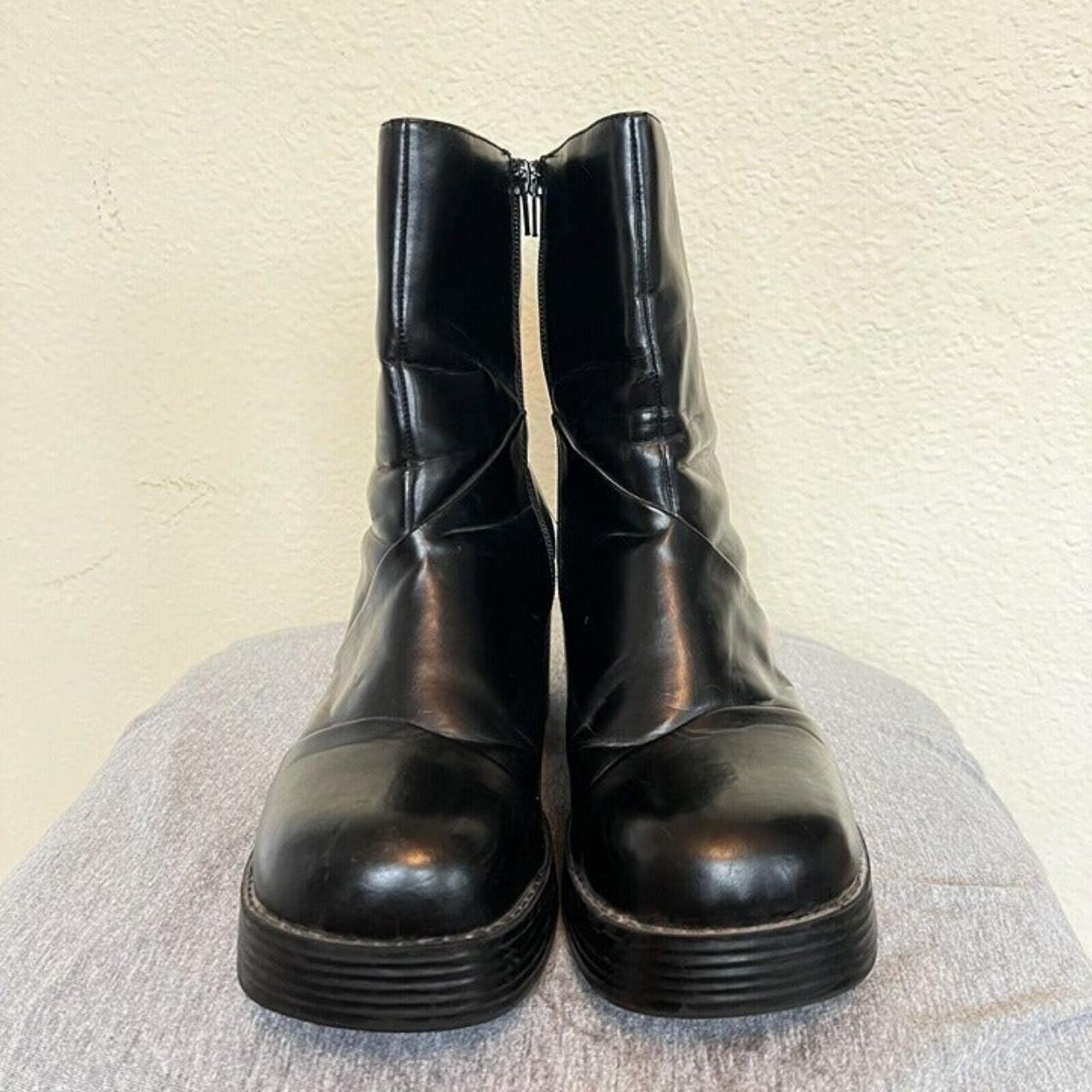 Vintage 90s Y2K Mudd Chunky Platform Round Toe Side... - Depop