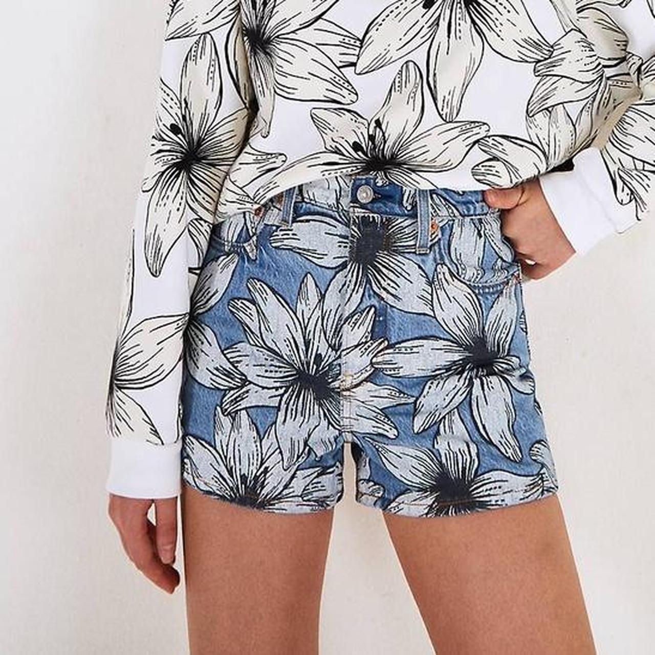 Levi’s x Farm Rio Lilly patterns ribcage shorts... - Depop