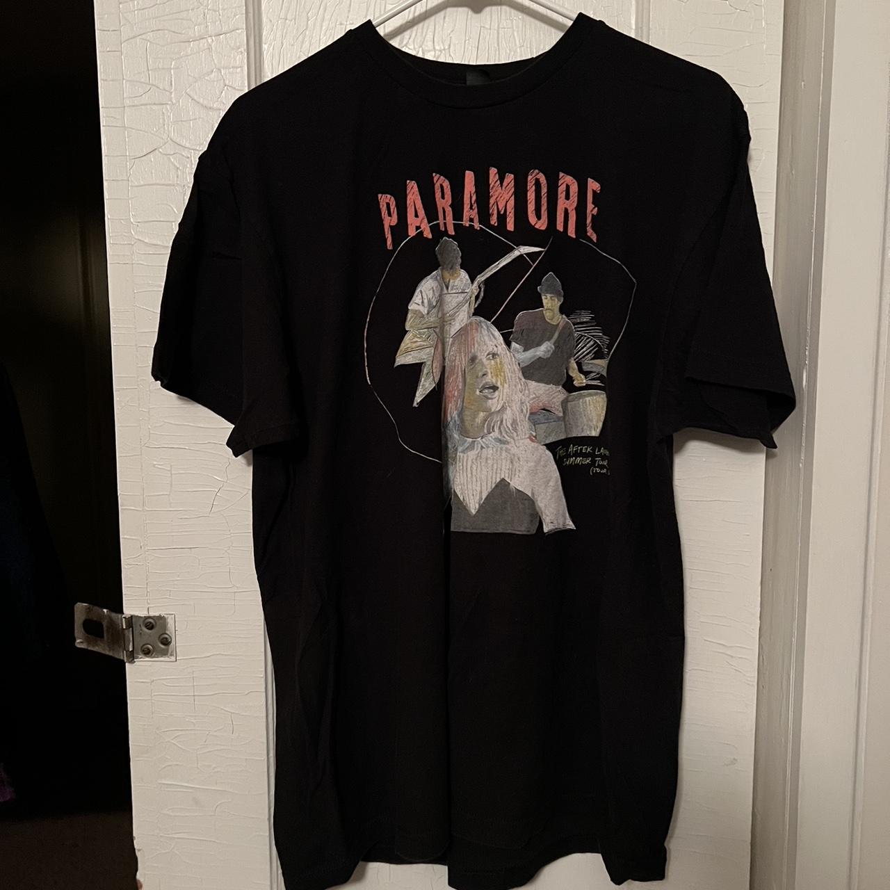 Paramore 2018 Tour Shirt Exclusive to After Laughter... - Depop