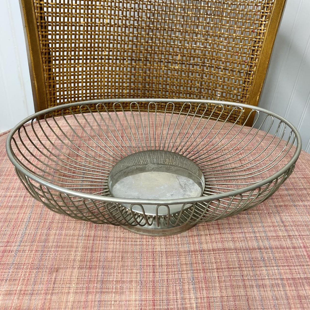Vintage MCM Oval Metal Wire Fruit Basket. Good... - Depop