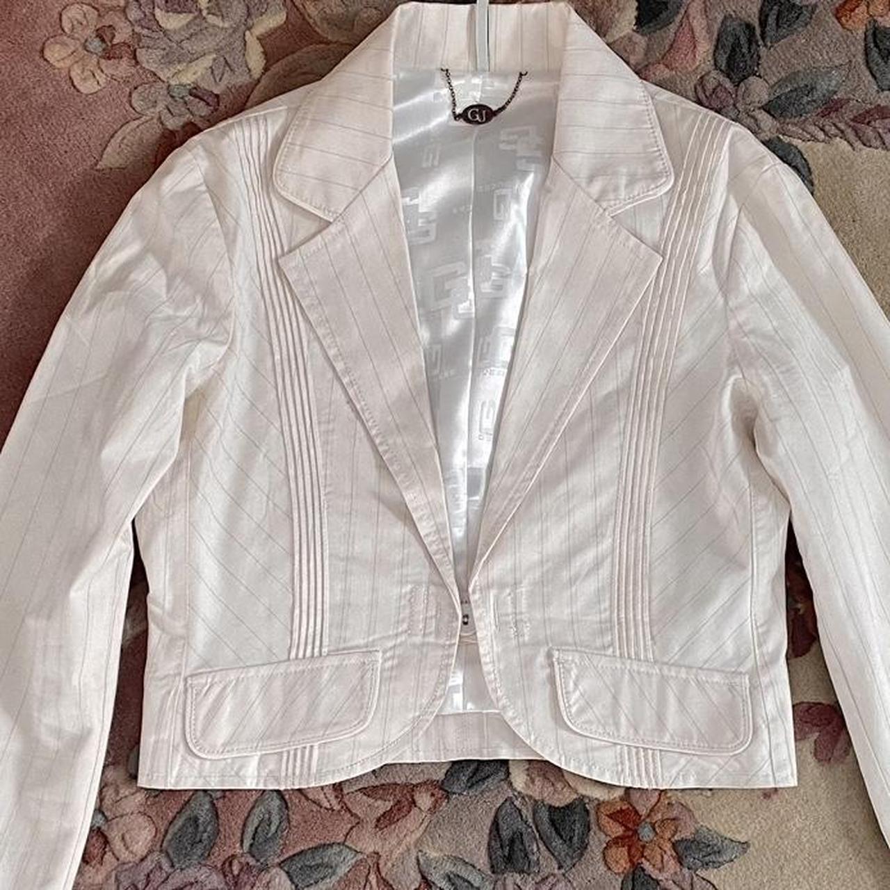 Vintage White Guess Jacket Size Small - Depop
