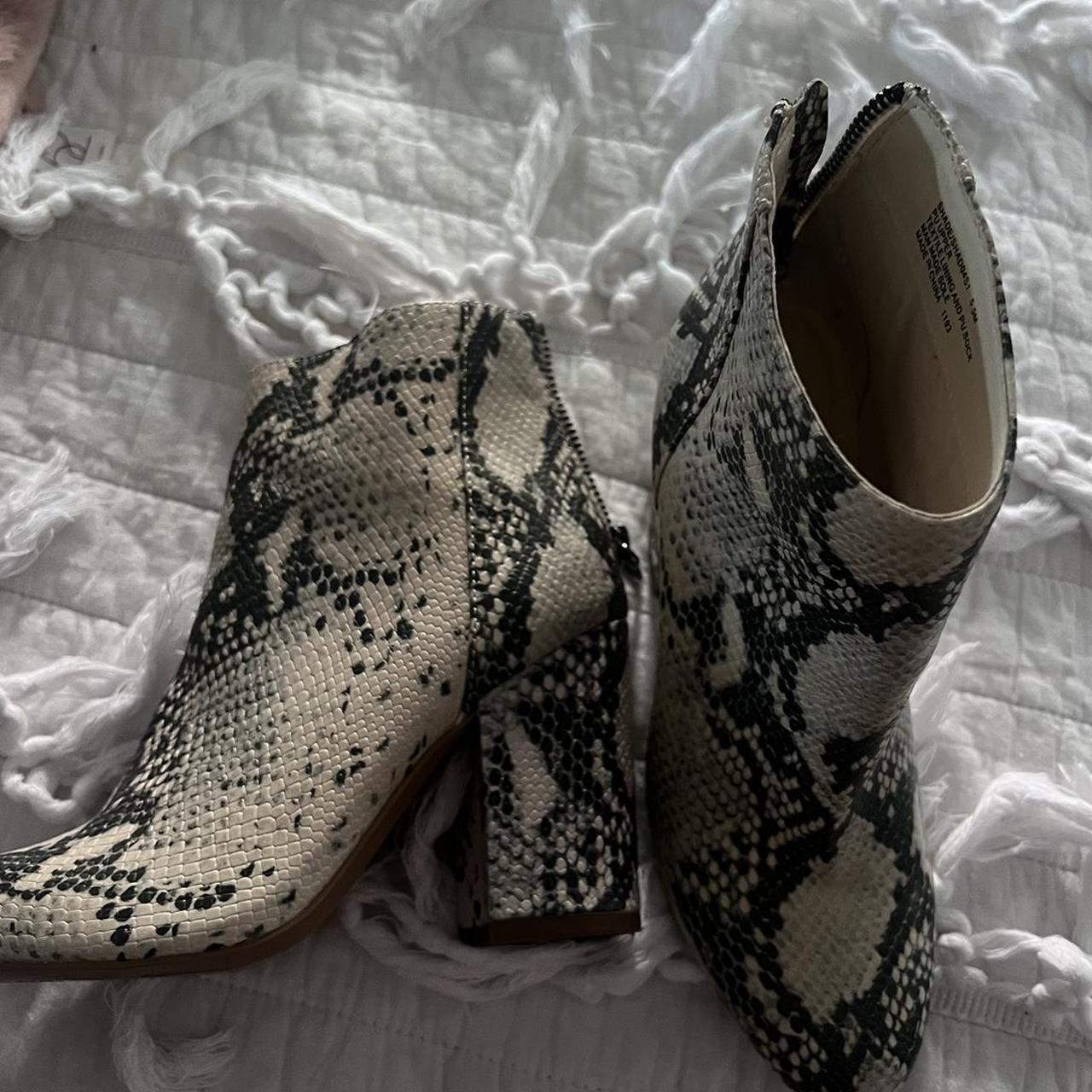Steve Madden snake boots - Depop