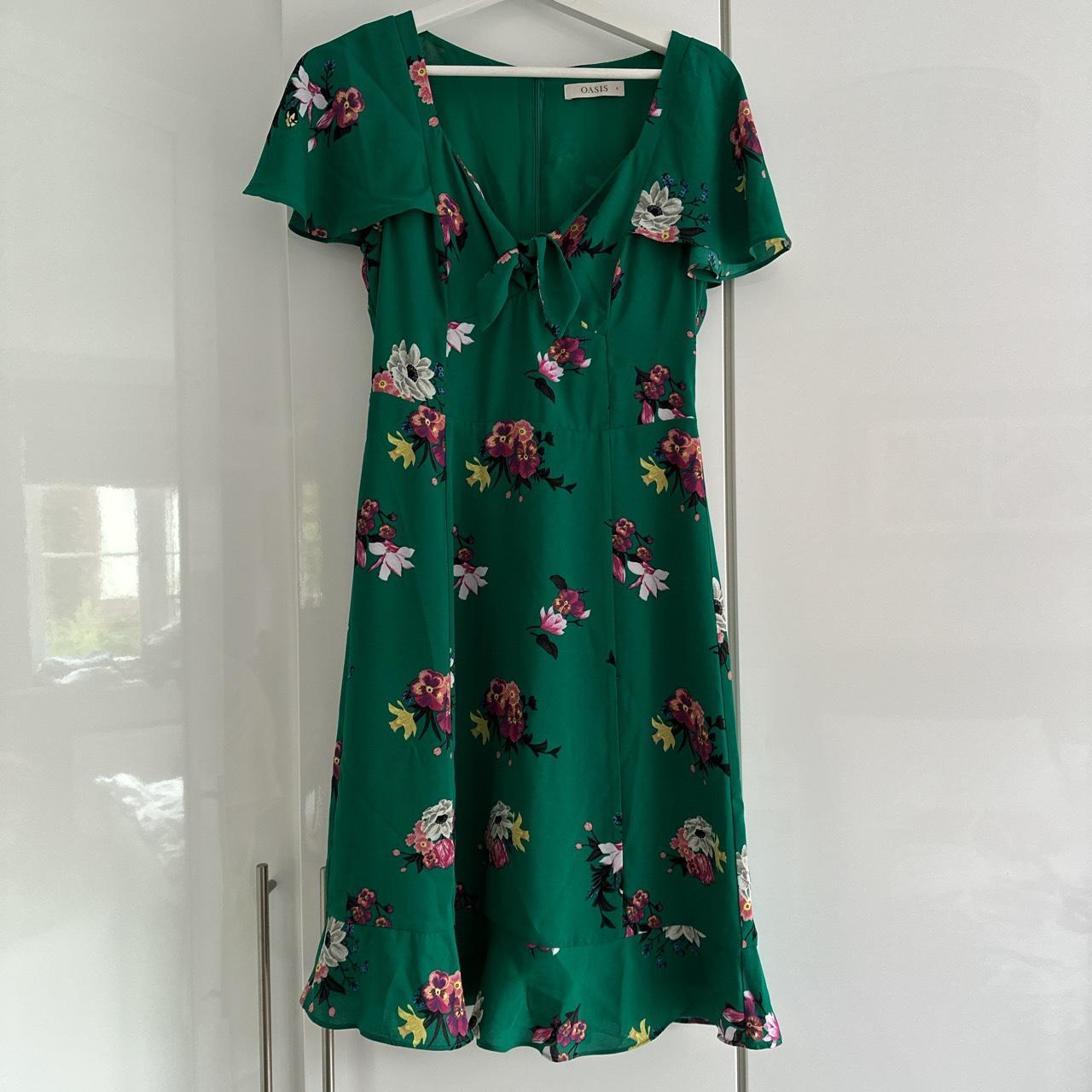 - Green floral patterned Oasis dress - midi in... - Depop