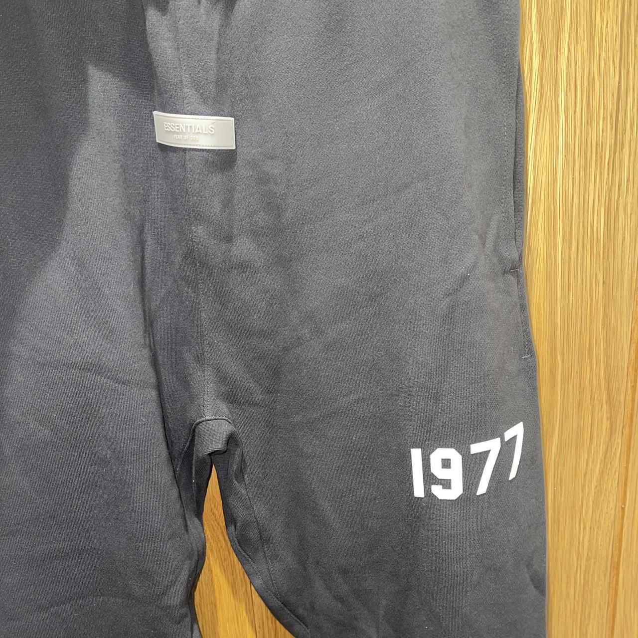 Fear Of God essentials 1977 tracksuit Been worn once... - Depop