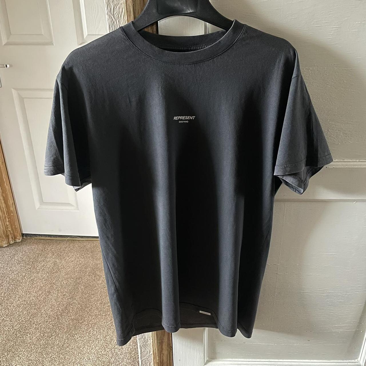 Represent Men's Grey T-shirt | Depop