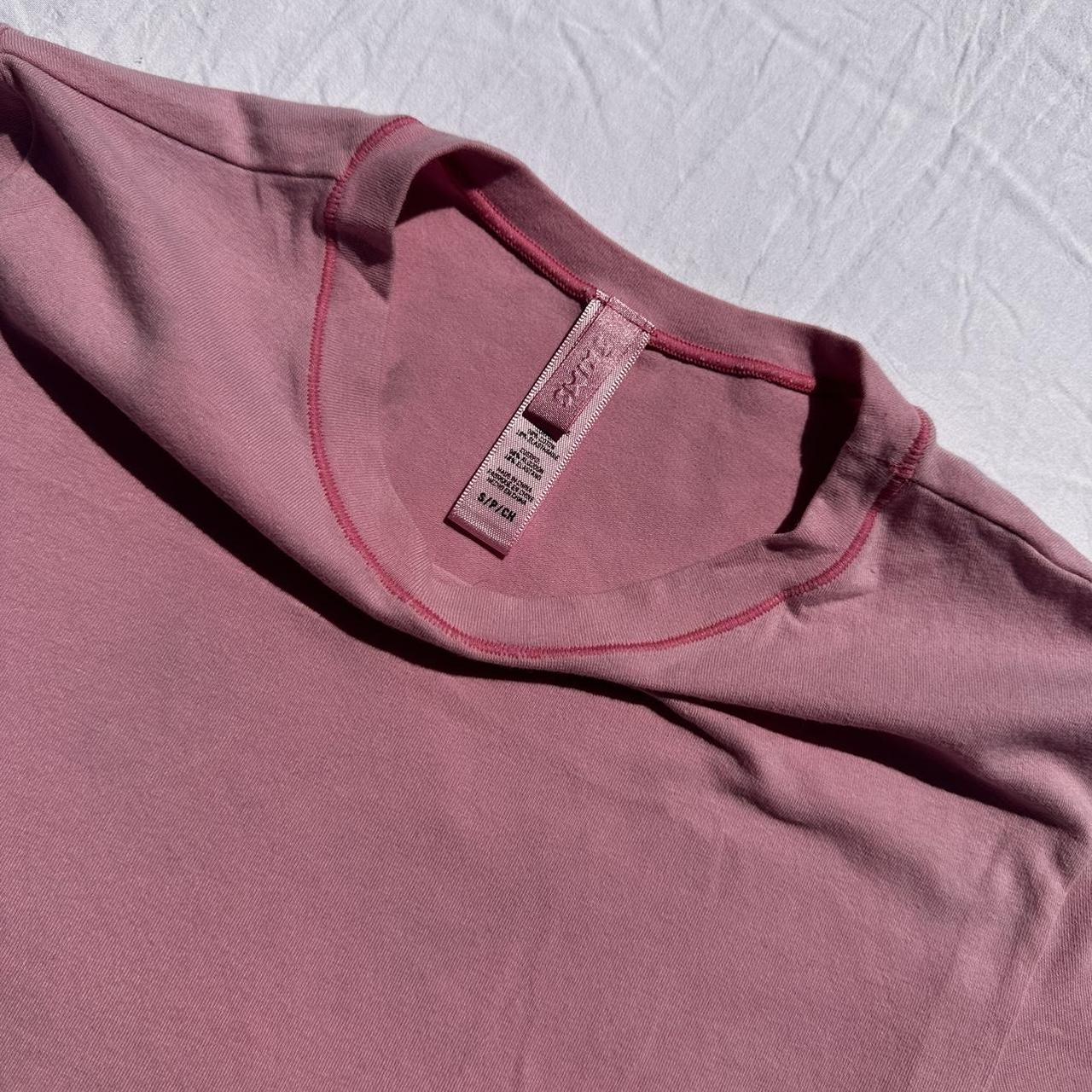 Skims Women's Pink T-shirt | Depop