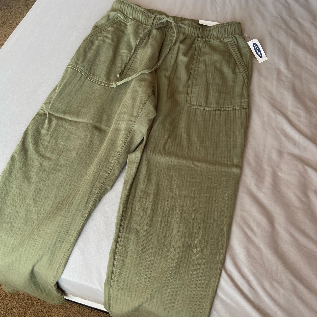 Flowy Green pants from Old Navy - Depop